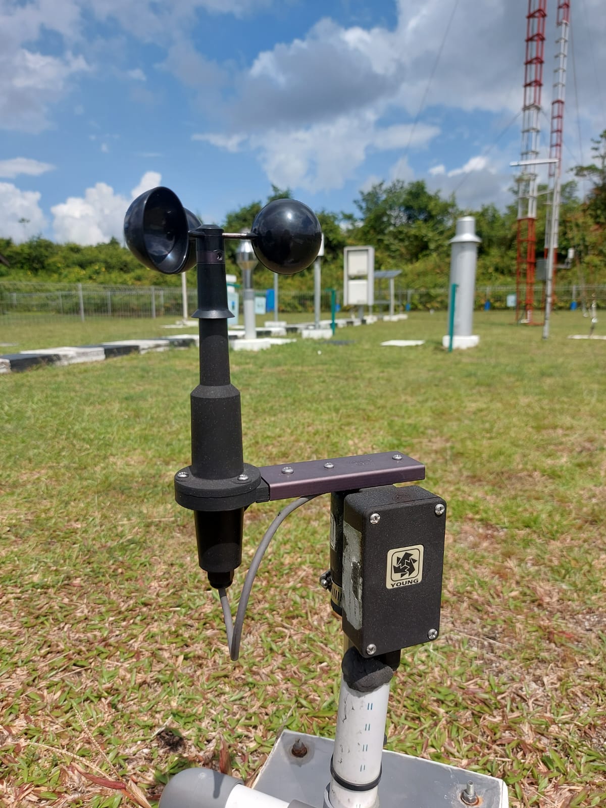 Peralatan Meteorologi – BMKG Kotawaringin Timur